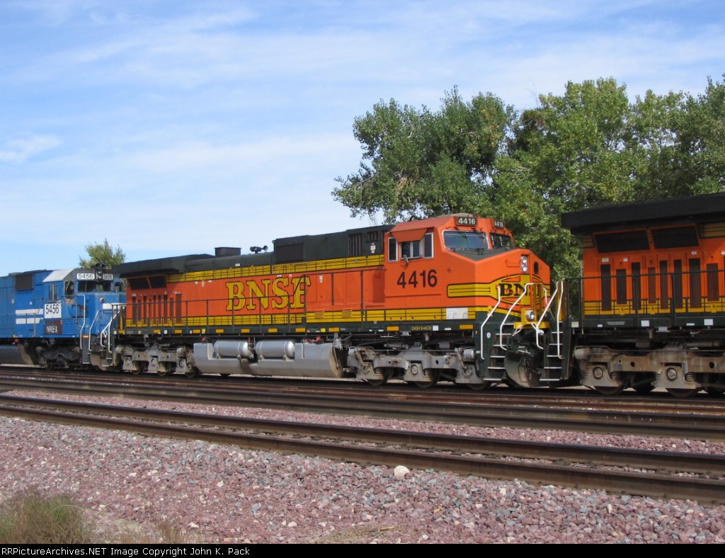 BNSF 4416